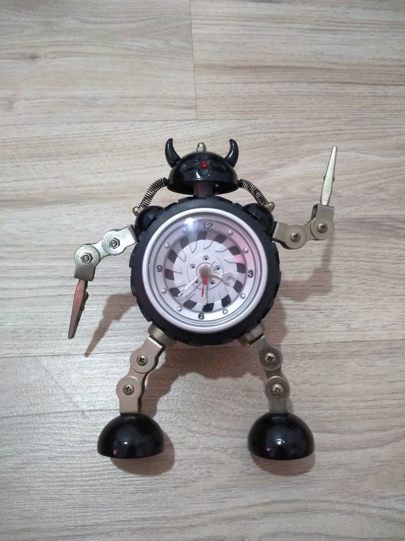 Robot Clock Vintage, Hobbies & Toys, Collectibles & Memorabilia ...