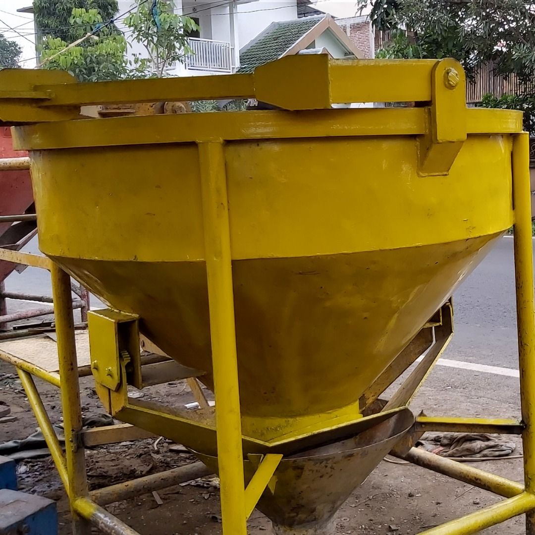 Sewa Bucket cor kapasitas besar, cocok untuk proyek skala besar ...