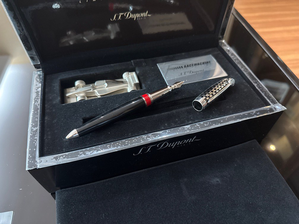 ST. Dupont Streamline R Fountain Pen with paper weight Race Machine ...