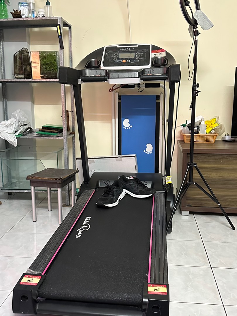 TRAX Trail Runner Treadmill, Sports Equipment, Exercise & Fitness ...