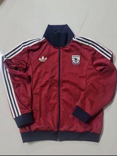 Arsenal jacket, Men's Fashion, Coats, Jackets and Outerwear on Carousell