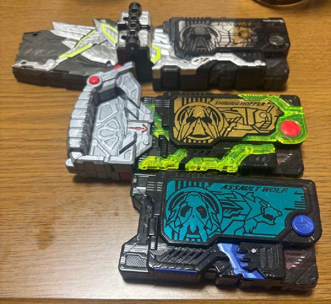 Back order DX Kamen rider rise buckle,progise key, Hobbies & Toys, Toys ...