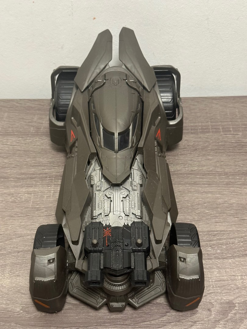 Batman VS Superman Epic Strike Batmobile, Hobbies & Toys, Toys & Games ...