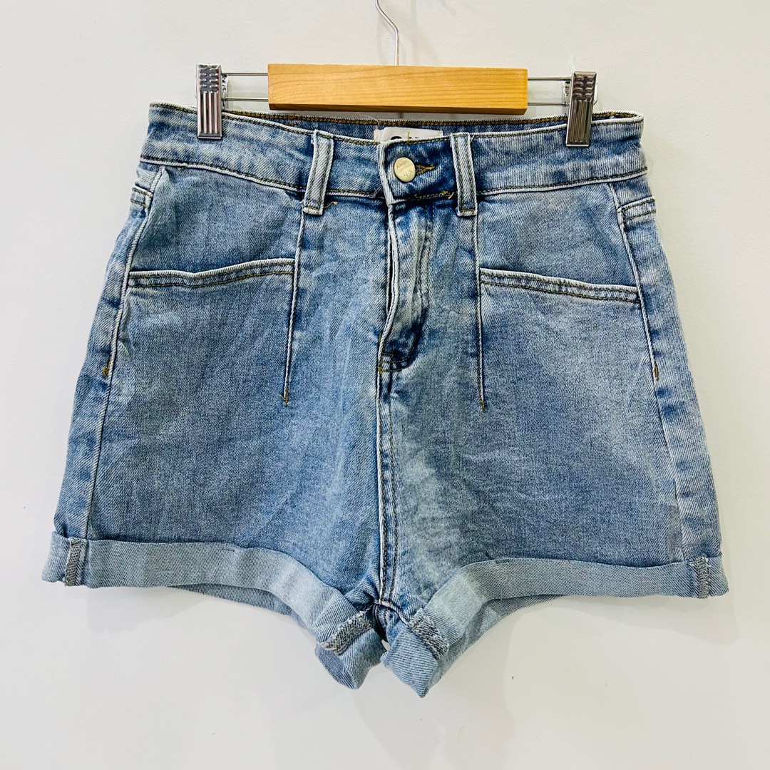 Clean Cut Fold Highwaist Denim Shorts 001, Women's Fashion, Bottoms ...