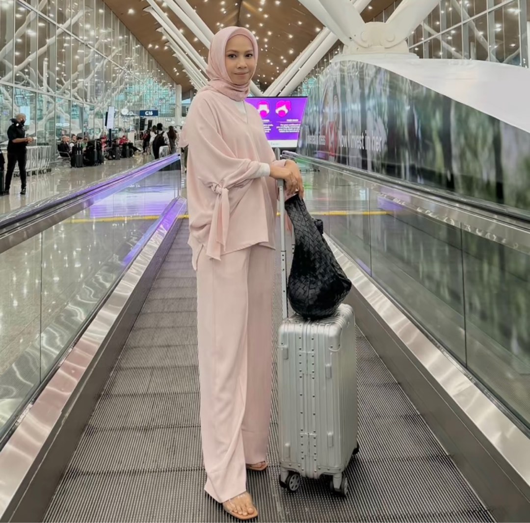 Dewi Diary Set, Women's Fashion, Dresses & Sets, Sets or Coordinates on ...