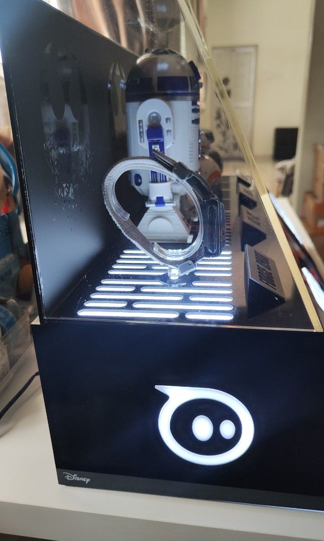 Disney sphero star wars point of sale video interactive box system ...
