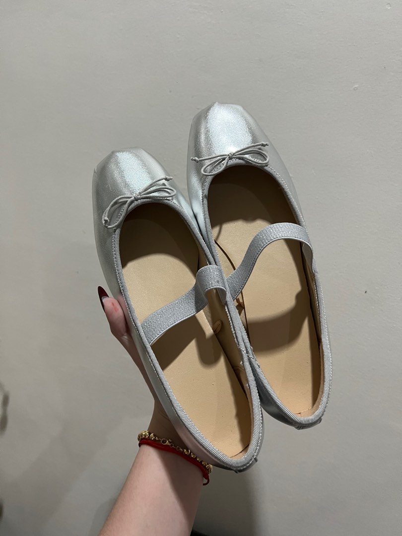 GU Silver Ballet Flats Large 24.5 CM, Women's Fashion, Footwear, Flats ...