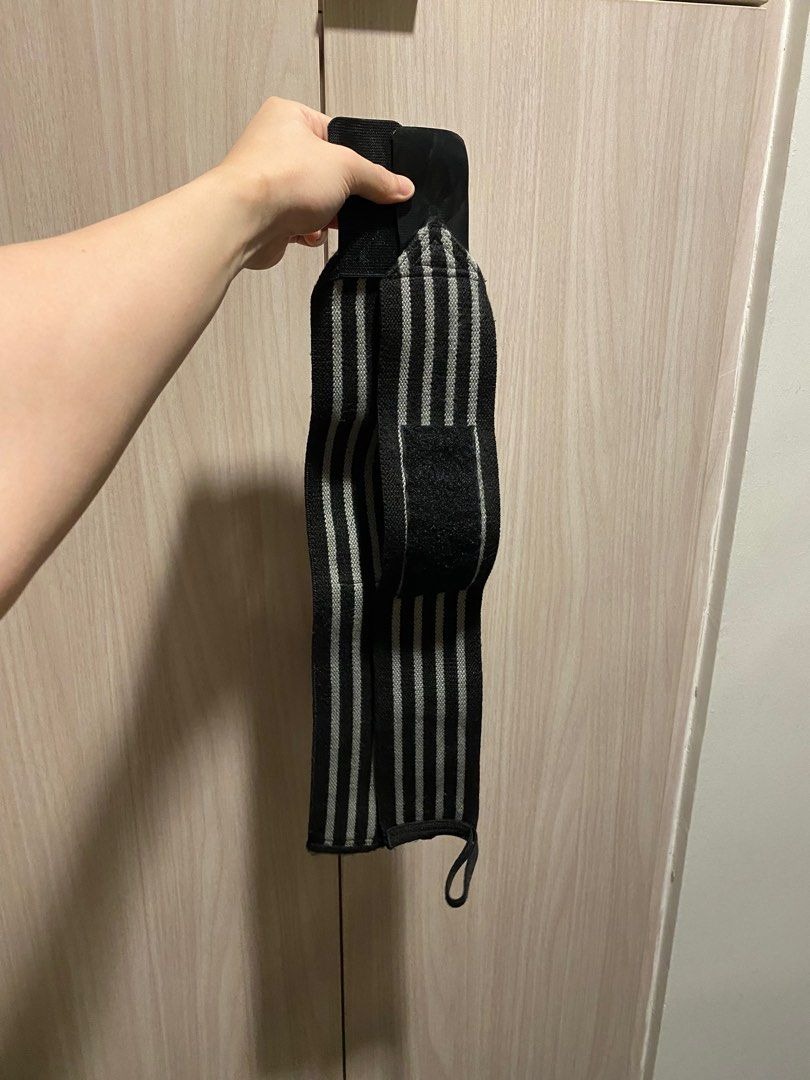 Gym black wrist wraps for bench press dumbbell press overhead press ...