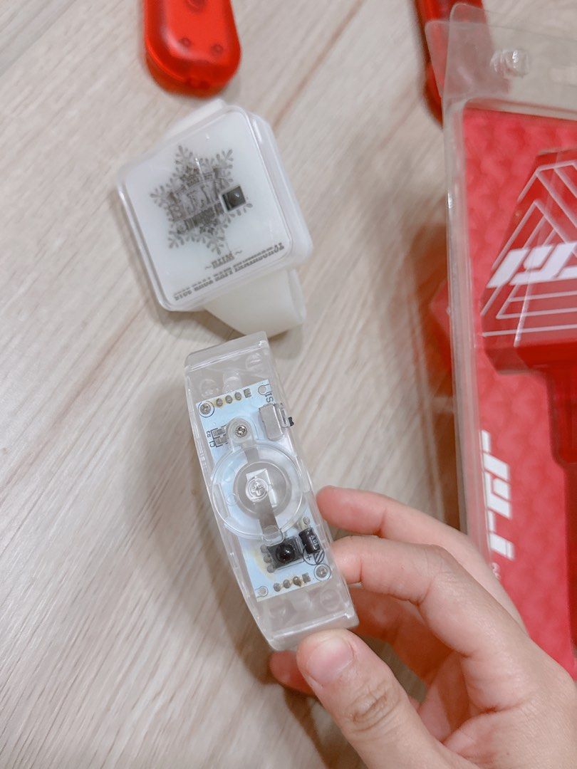 JYJ TVXQ Tohoskinki Bracelet Watch Light Band Penlight Lightstick Merch ...