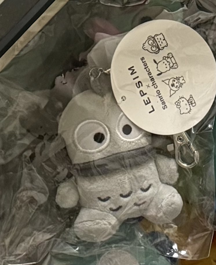 Lepsim x Sanrio 灰色二代水怪, 興趣及遊戲, 玩具 & 遊戲類 - Carousell