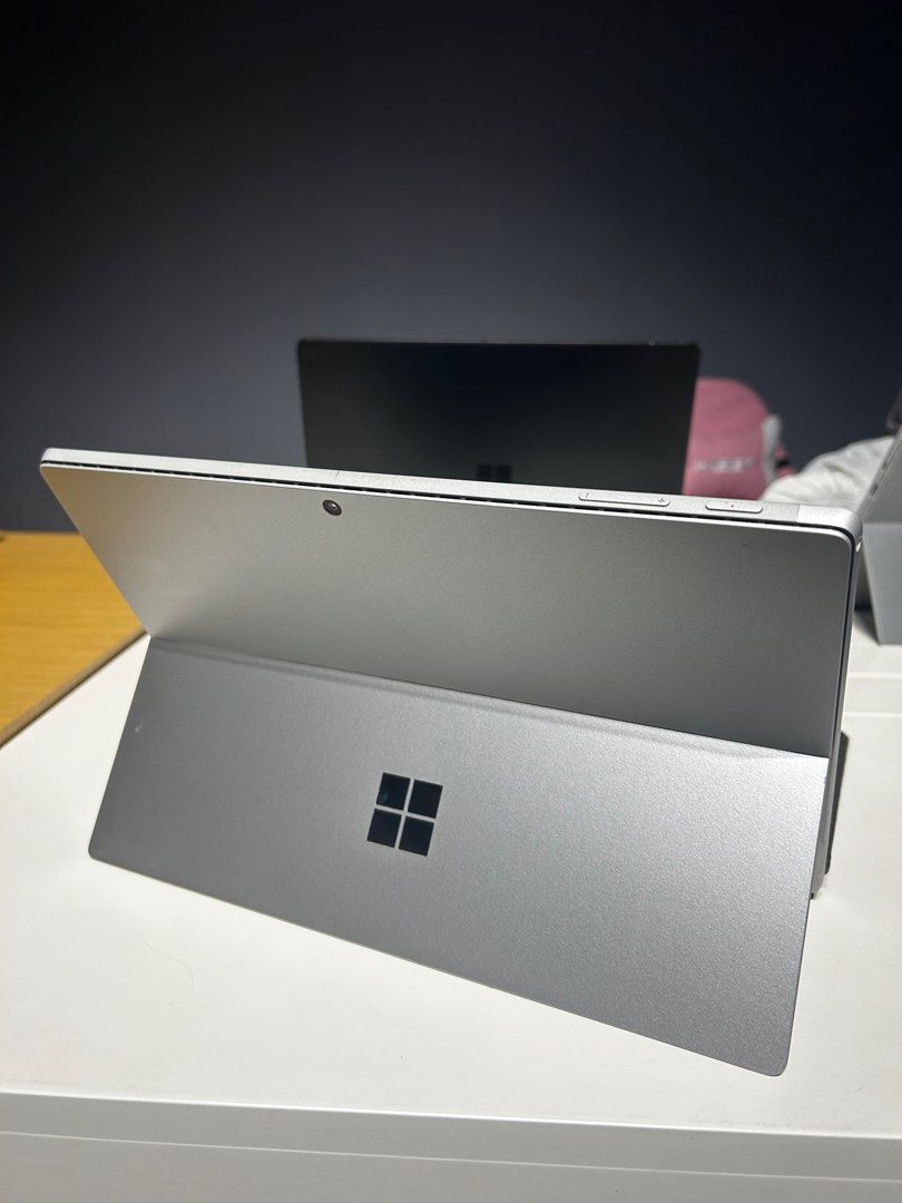 Microsoft Surface Pro 7 (Display Unit ) + Original Microsoft Keyboard ...