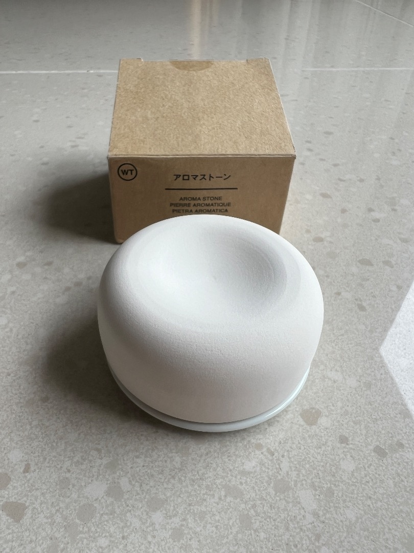 [NEW] MUJI Aroma Stone With Tray - White, Furniture & Home Living, Home ...