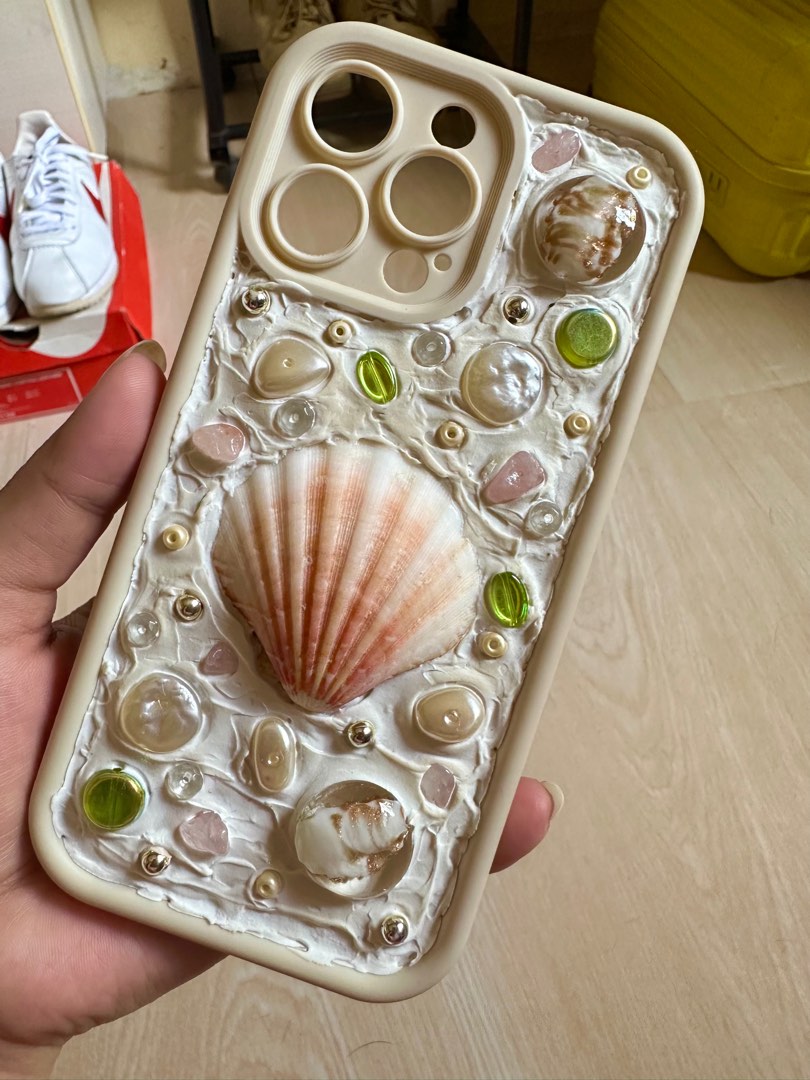 Seashell Case 14 pro max, Mobile Phones & Gadgets, Mobile & Gadget Accessories, Cases & Sleeves ...