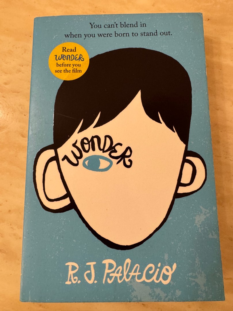 Wonder - RJ Palacio, 興趣及遊戲, 書本 & 文具, 小說 & 故事書 - Carousell
