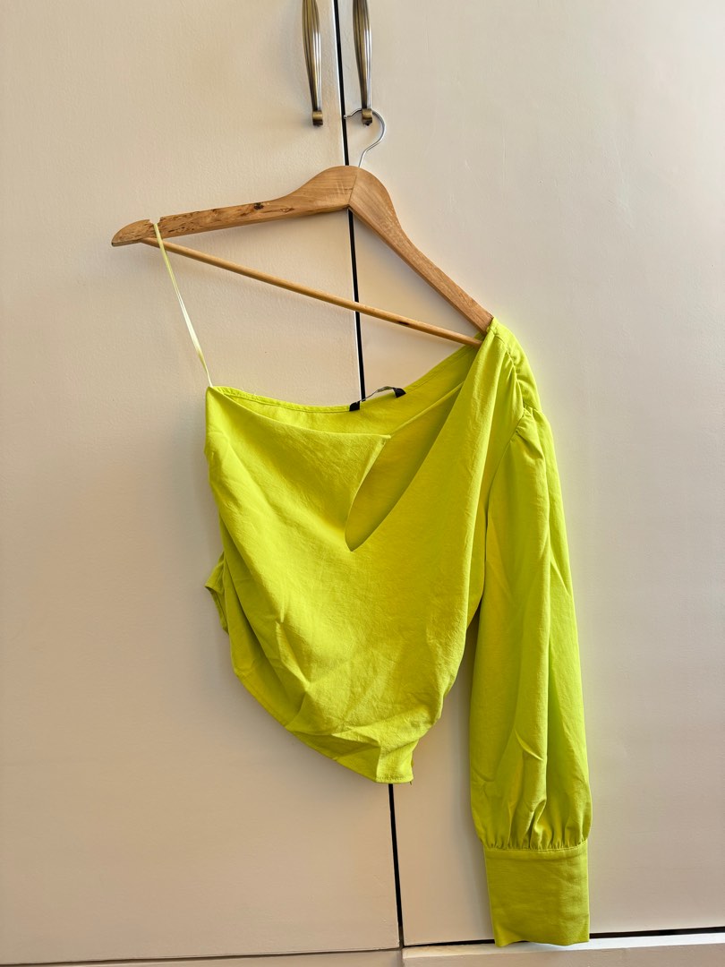 Zara one sided top, Women's Fashion, Tops, Longsleeves on Carousell
