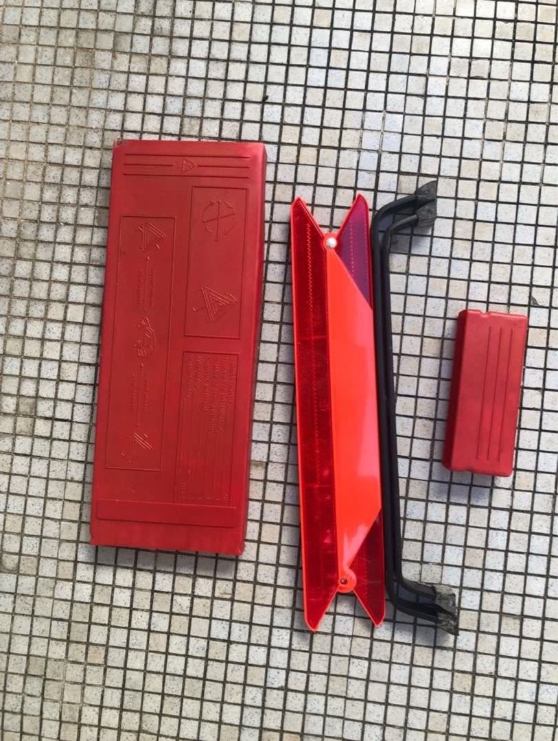 Car jack, tools, cross wrench, jack handle, breakdown triangle , Car ...