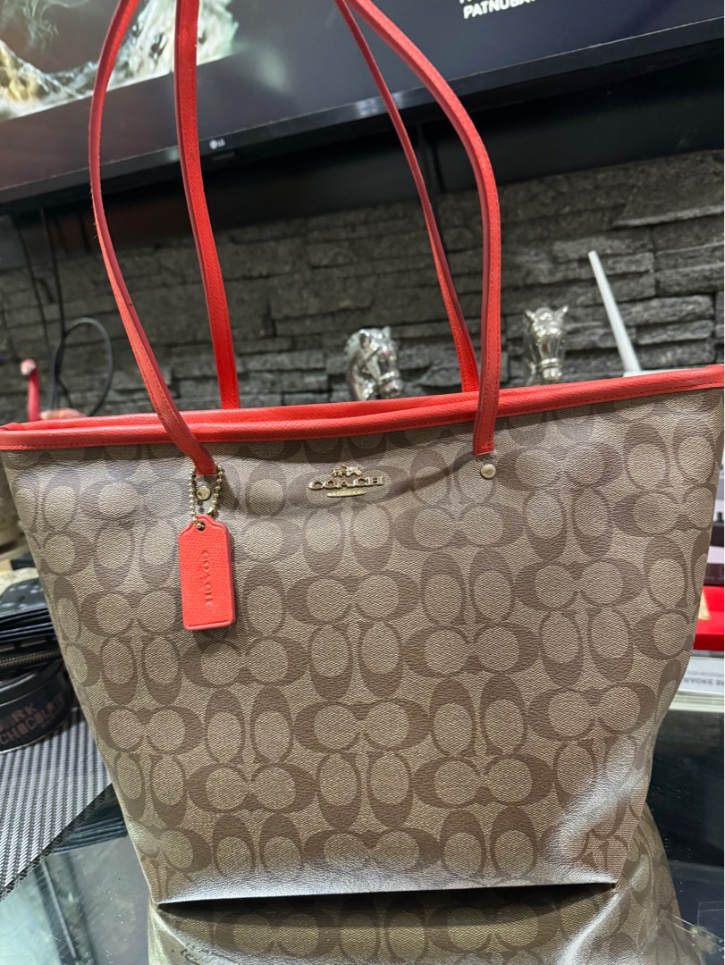 COACH Mono Tote bag, Luxury, Bags & Wallets on Carousell