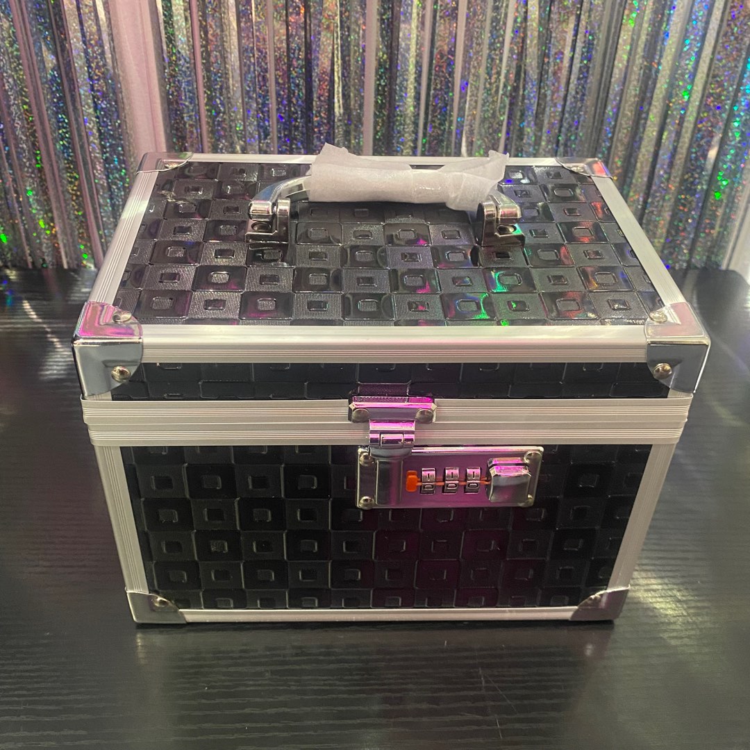 CX2217 Classic Cubic Black Medium Digit Lock Makeup Box-406530003717 ...