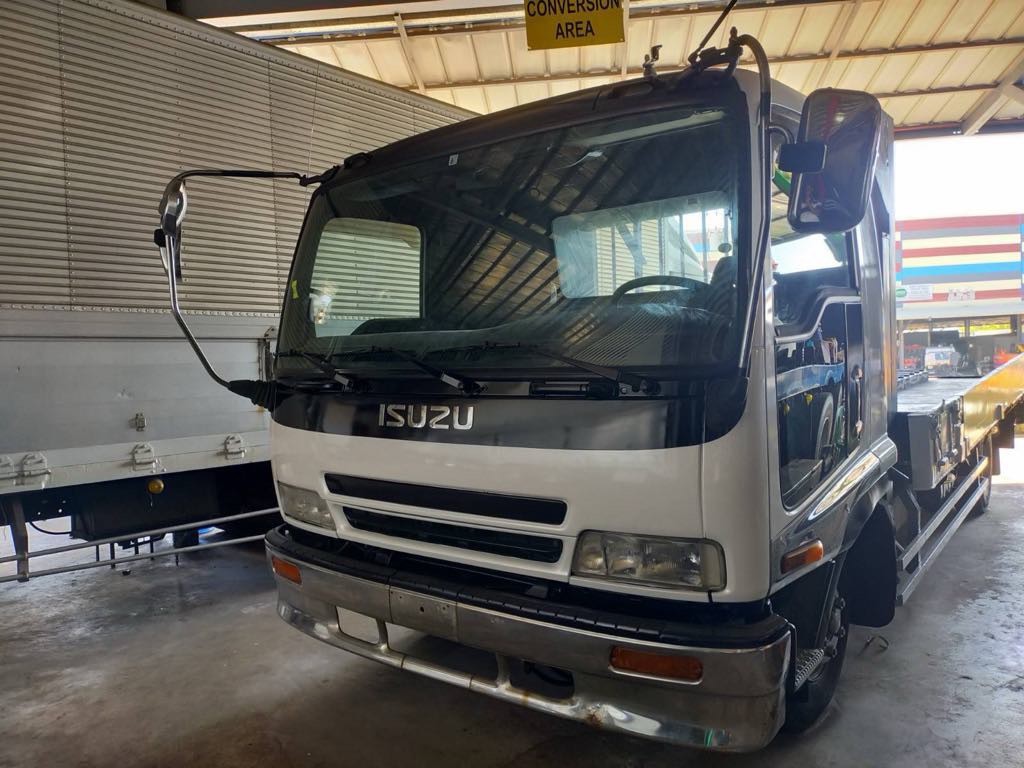 ISUZU FORWARD SELF LOADER, Commercial & Industrial, Construction Tools ...