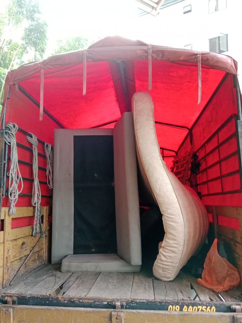 Khidmat buang perabot lama dan kosongkan pejabat, Community on Carousell