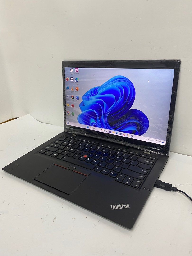 lenovo i7 slim Laptop 5th Gen like new x1 Carbon win 11 Pro microsoft ...