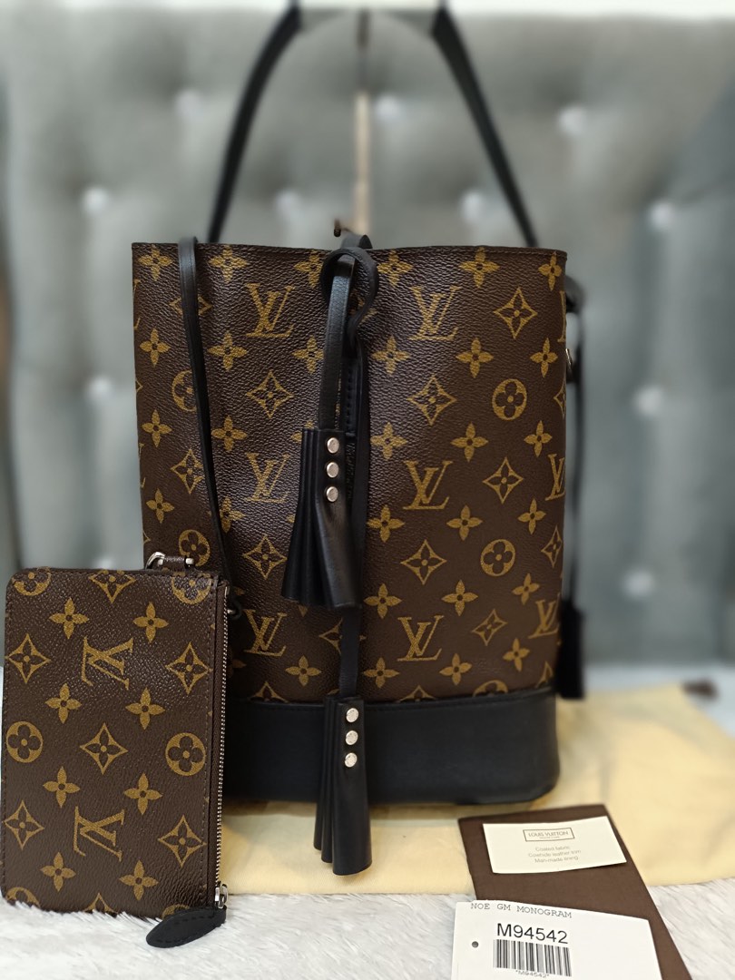 LV Idole Bucket Monogram Black 2013 Size 23x12x28cm Db, Booklet ...