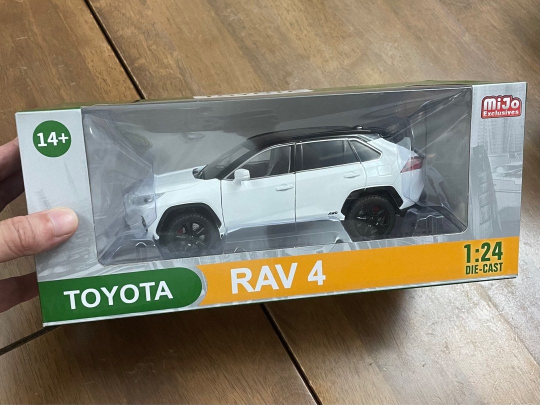 Mijo 1/24 Toyota RAV4 Hibrid two tone (white/black)只面交, 興趣及遊戲, 玩具 & 遊戲類 ...