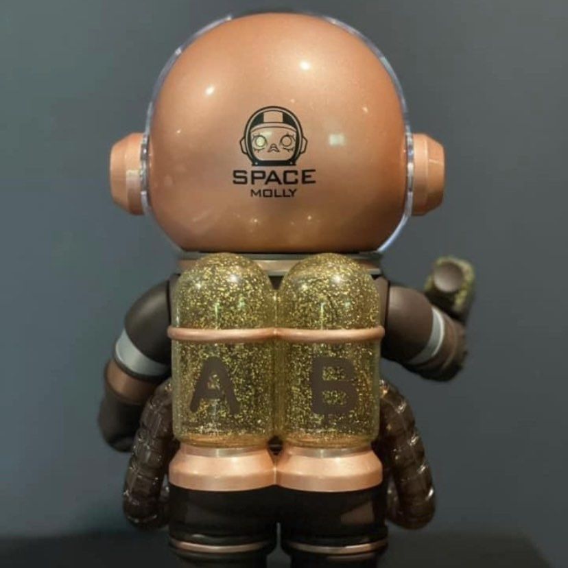 Pop Mart Space Molly Toffee Mega Collection 400%, Hobbies & Toys, Toys ...