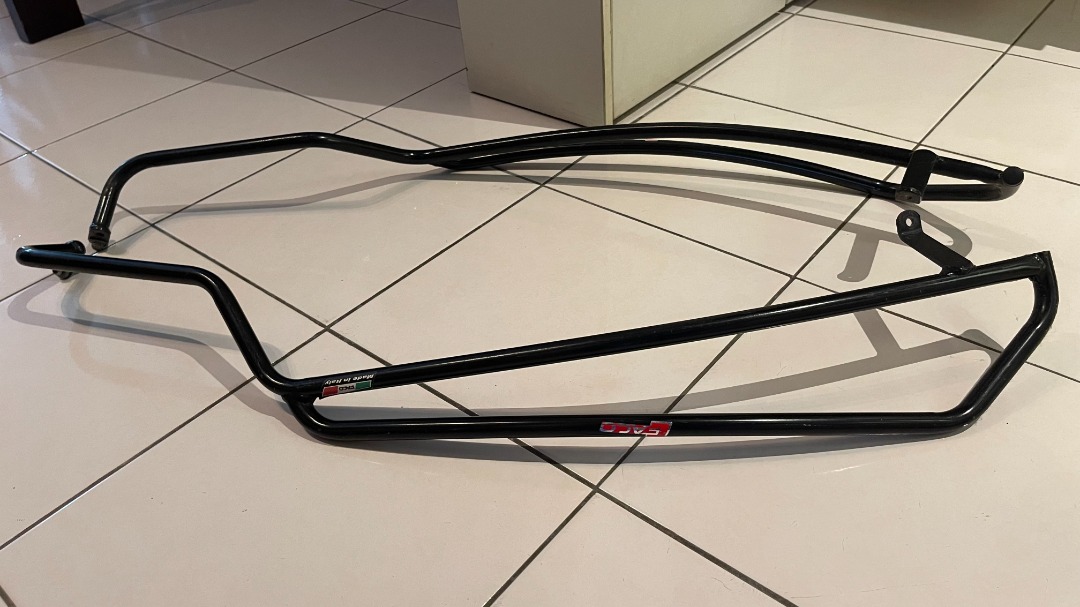 Vespa Sprint 150 bracket, Motorbikes on Carousell