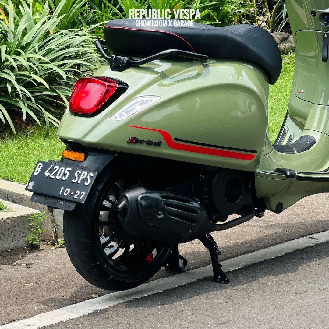 Vespa SPRINT S IGET 150 ABS Tahun 2022 WARNA GREEN TENANCE, Motor di ...