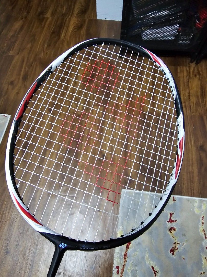 Yonex Duora z Strike, Sports Equipment, Sports & Games, Racket & Ball Sports on Carousell