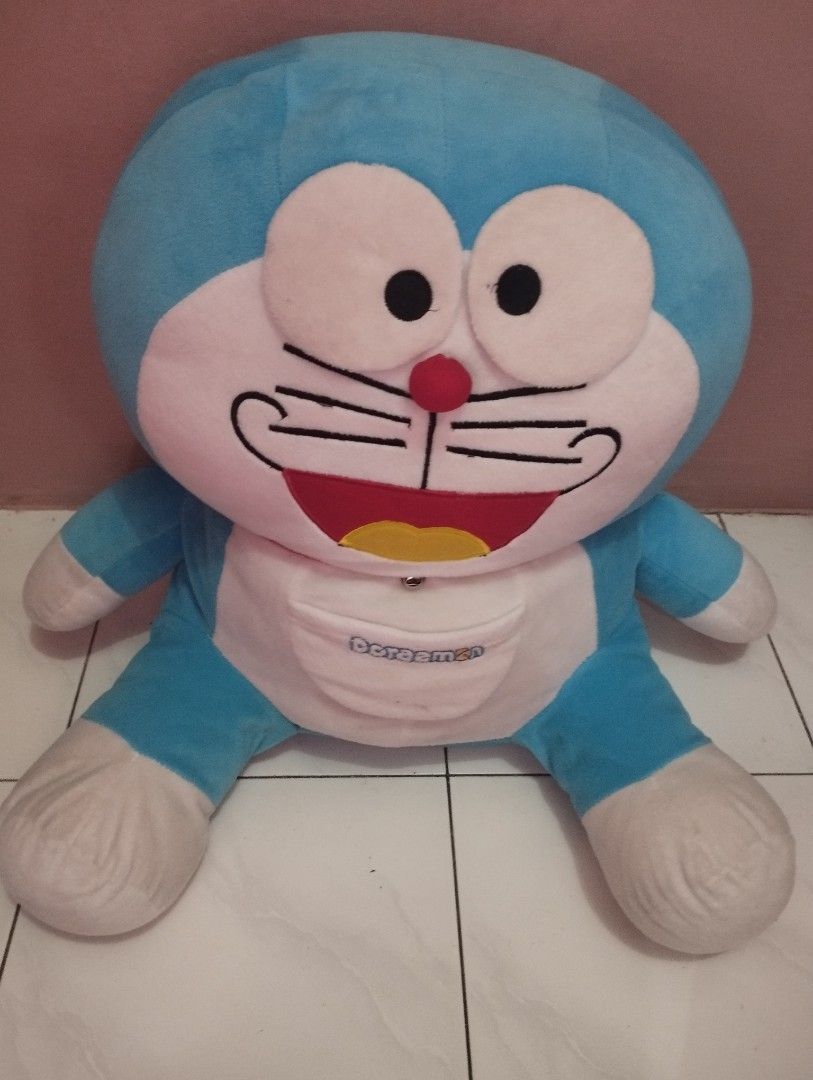 boneka doaremon