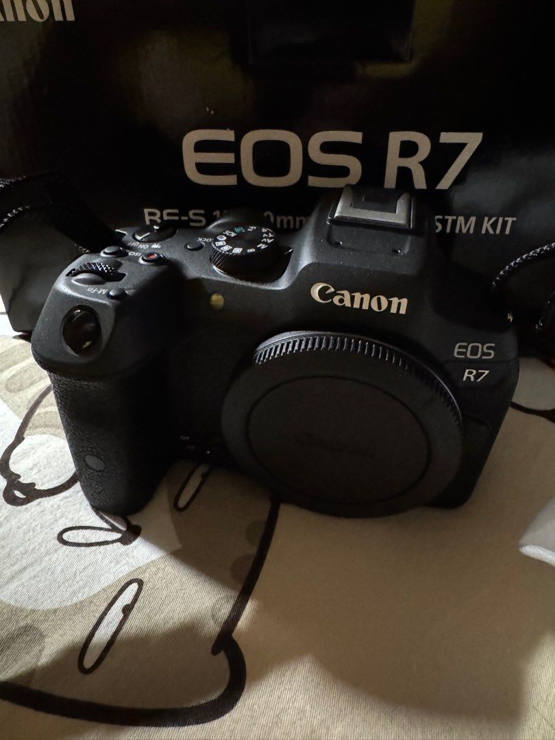 CANON EOS R7 RF-S 18-150 F3.5-6.3 IS STM Kit set, 攝影器材, 相機 - Carousell