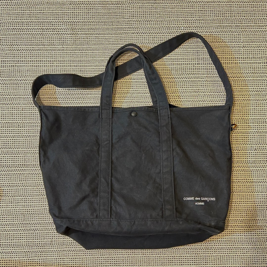 CDG Comme De Garcons tote Bag, Men's Fashion, Bags, Sling Bags on Carousell