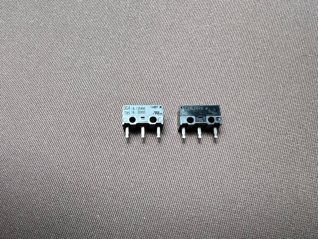 絕版 Cherry 櫻桃 DG4 T85 日產 微動 (一對), 電腦＆科技, 電腦周邊及配件, 電腦滑鼠及相關產品 - Carousell
