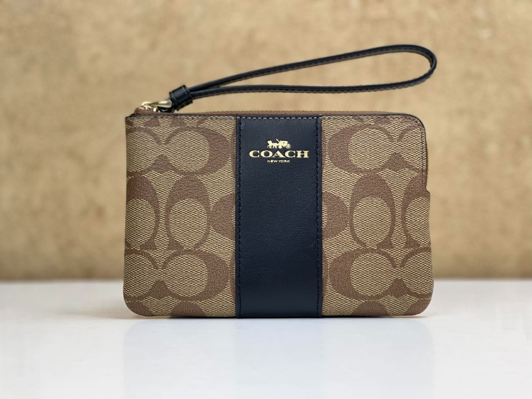 Coach 58035 Corner Zip Wristlet In Signature, Luxury, Bags & Wallets on ...