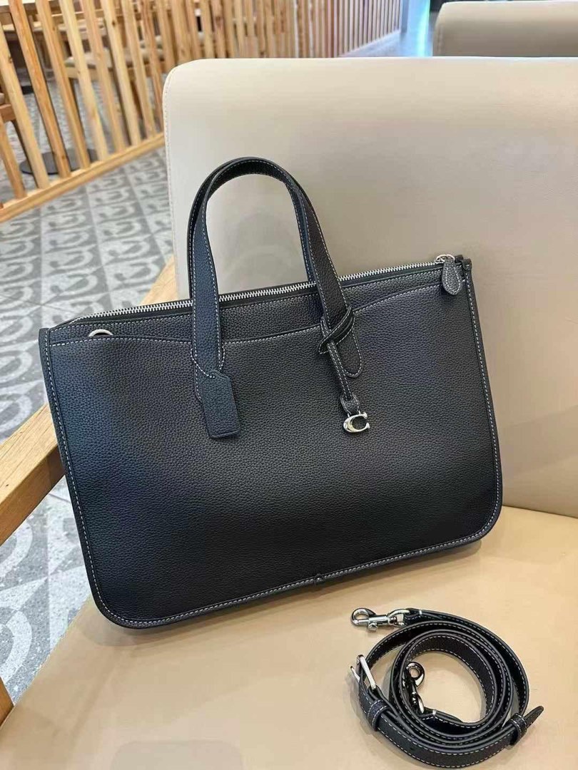 Coach Isaac Work Bag, Women's Fashion, Bags & Wallets, Tote Bags on ...