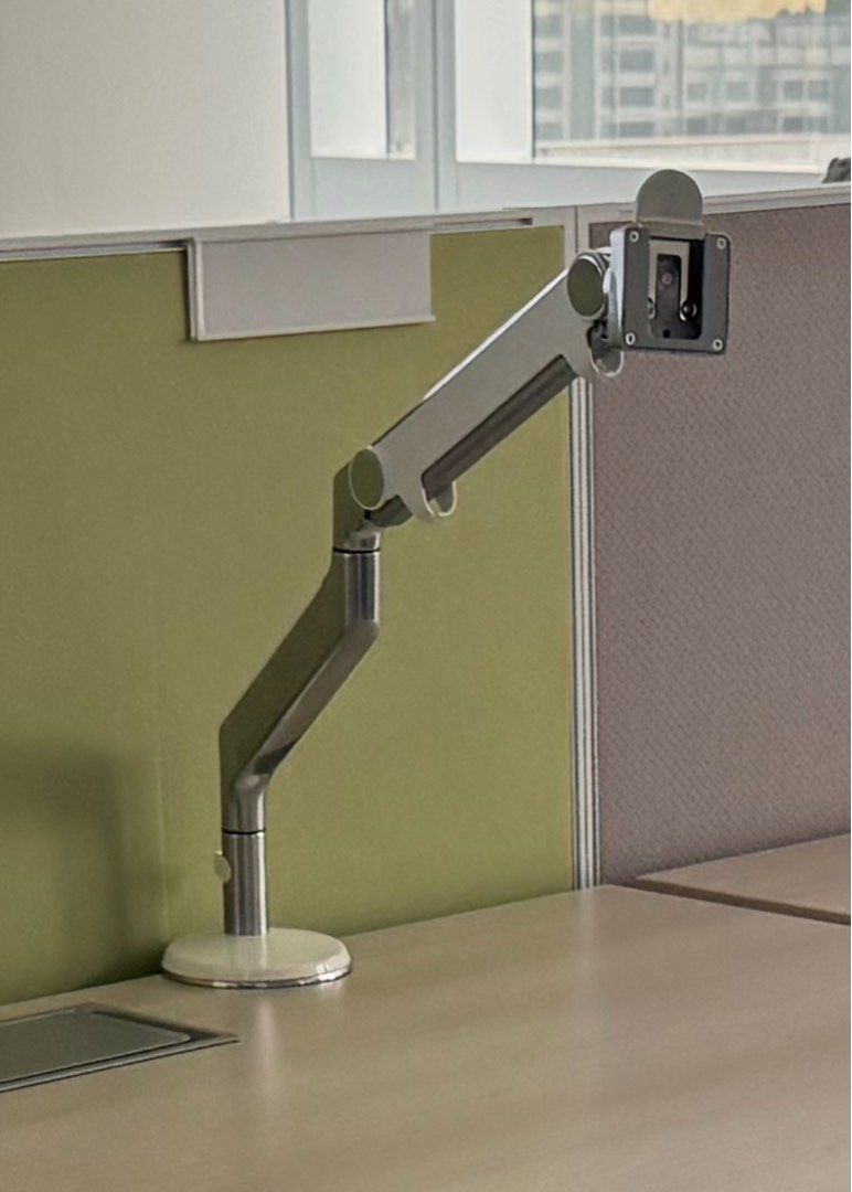 HUMANSCALE Monitor Arm, Computers & Tech, Parts & Accessories, Monitor ...