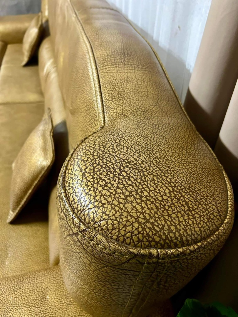 Imported Solid Wood Genuine Leather Big Bulky Sofa with Big Ottoman ...