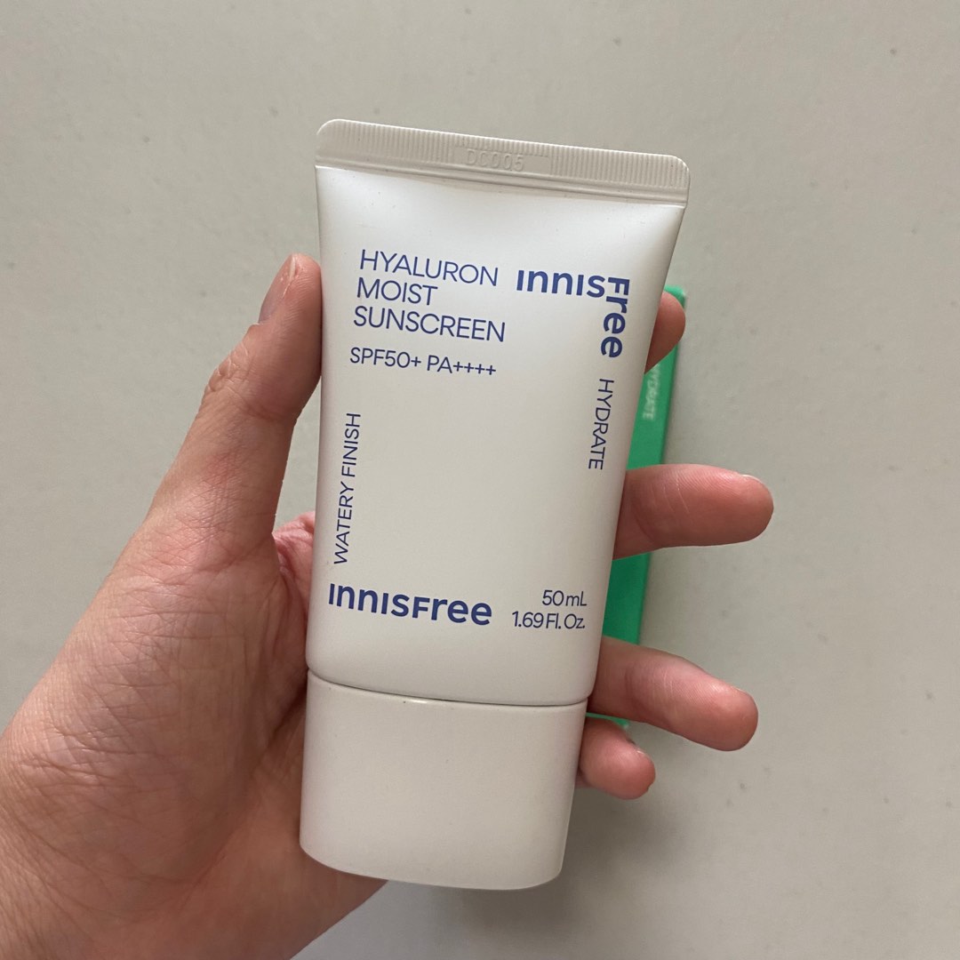 innisfree Hyaluron Moist Sunscreen SPF50+ PA++++ 50ml, Beauty ...