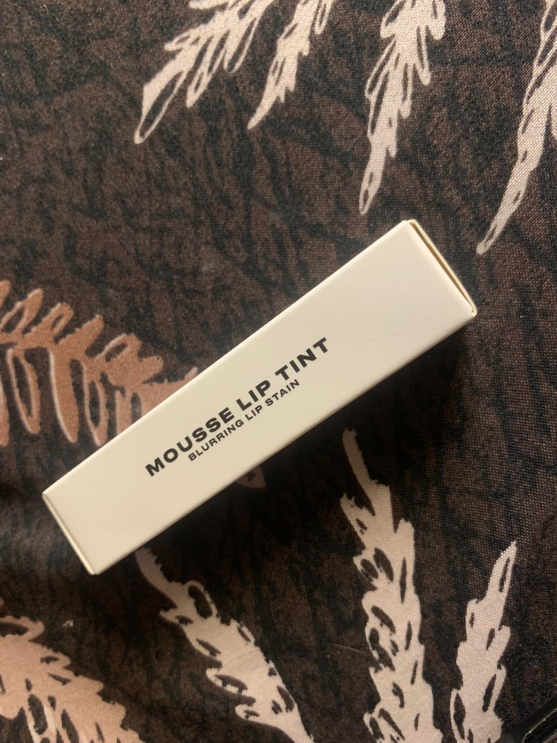 Issy & co mousse lip tint, Beauty & Personal Care, Face, Makeup on ...