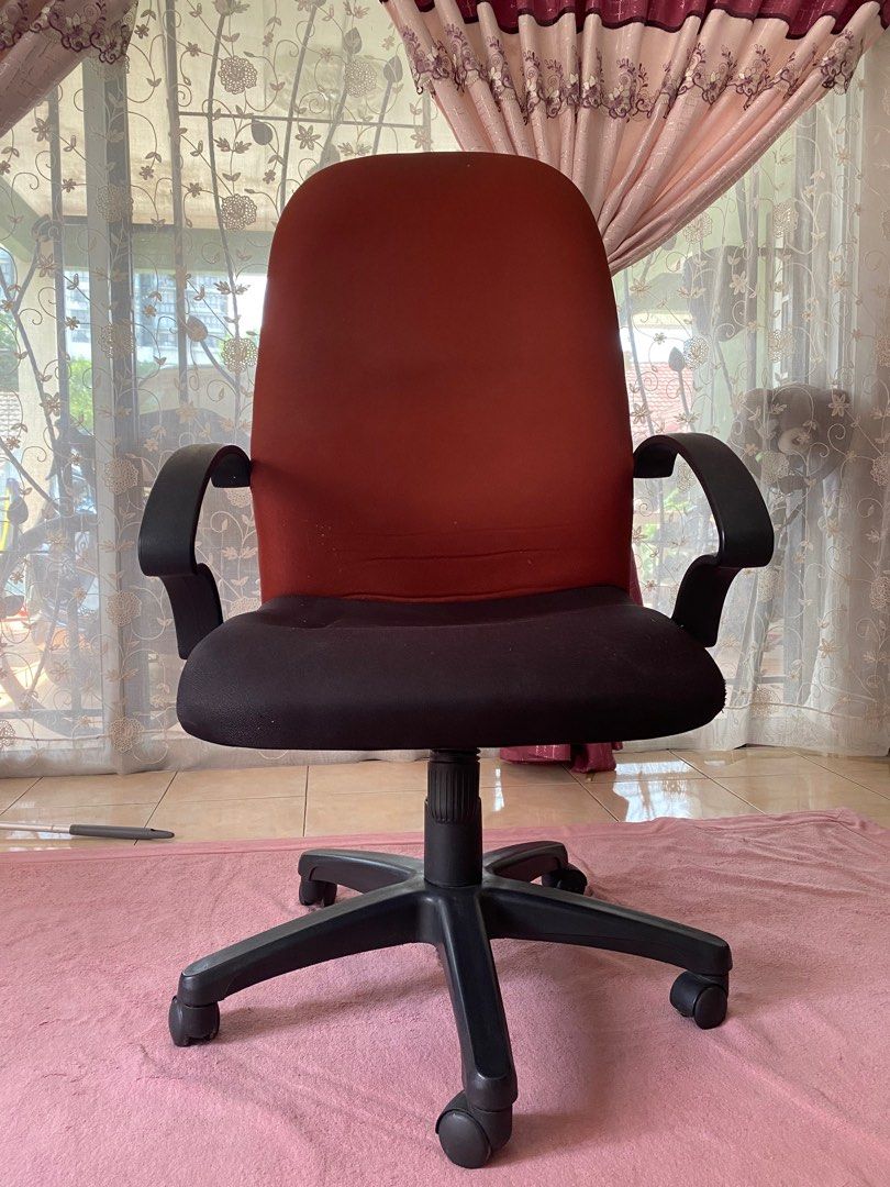 Kerusi Office Pejabat, Furniture & Home Living, Furniture, Chairs on ...