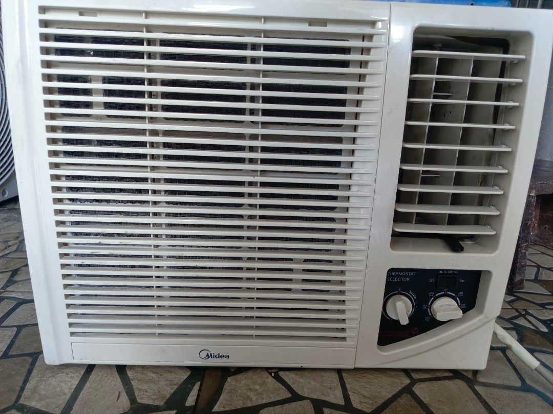 Midea window type 1hp, TV & Home Appliances, Air Conditioning and ...