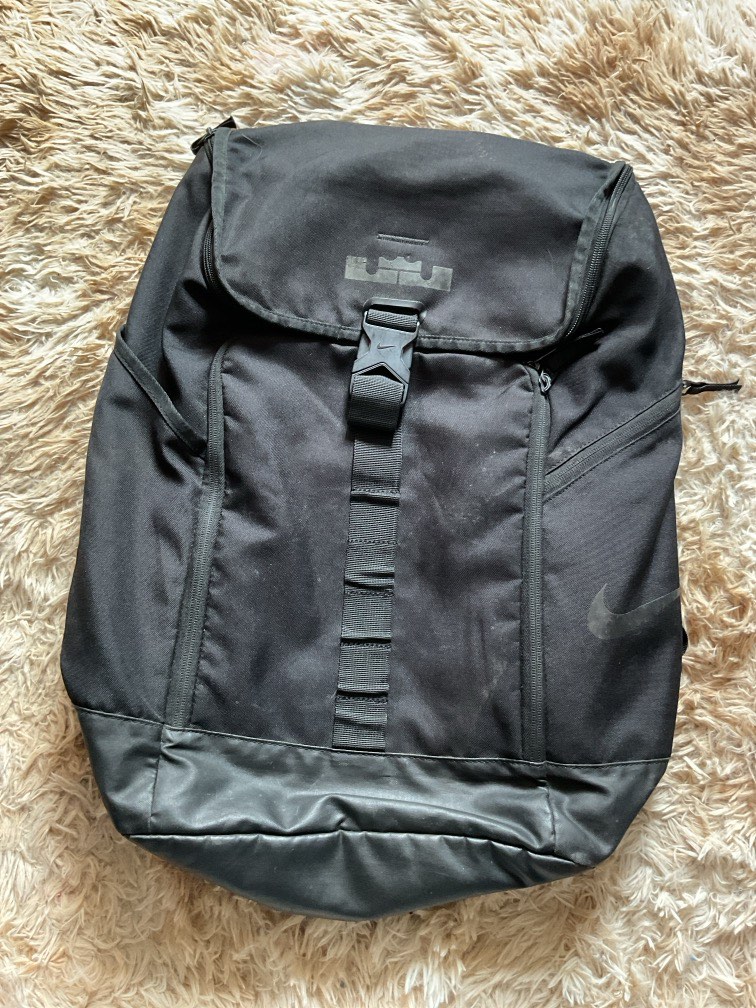 Nike Backpack, Men's Fashion, Bags, Backpacks on Carousell