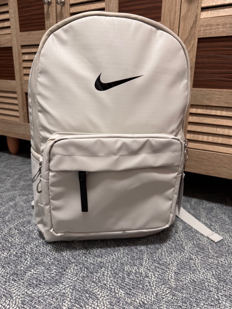 Nike Heritage Winterized Eugene Backpack 23L, Men's Fashion, Bags ...