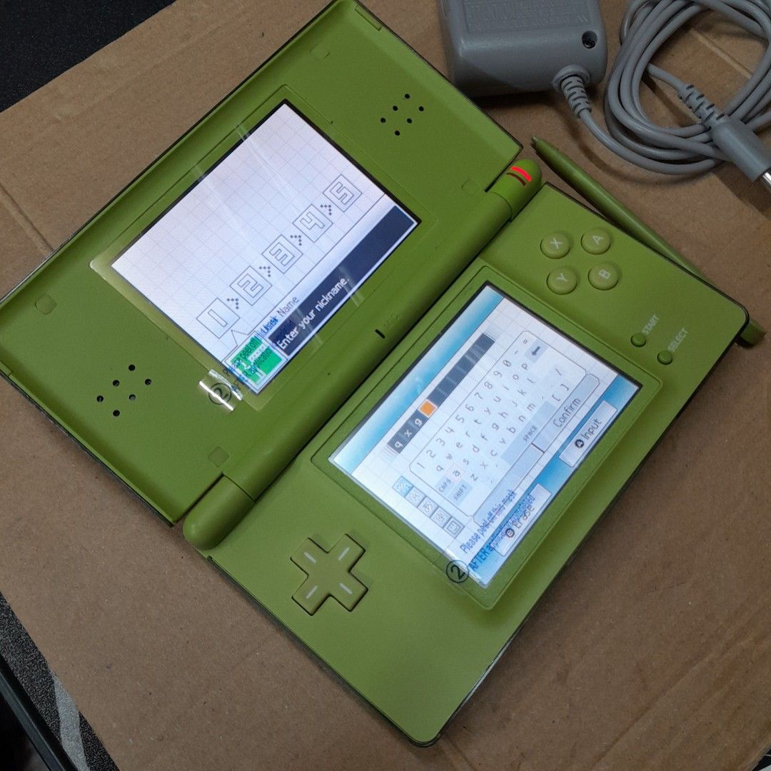 Nintendo DS Lite Lime Green, Video Gaming, Video Game Consoles ...
