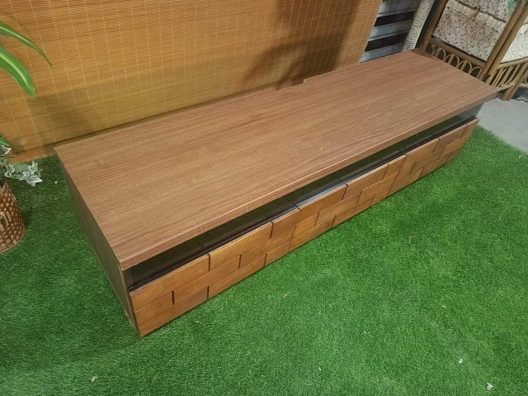 NITORI Broric Chest Tv Rack upto 65inch TV Heavy, Glass accent ...