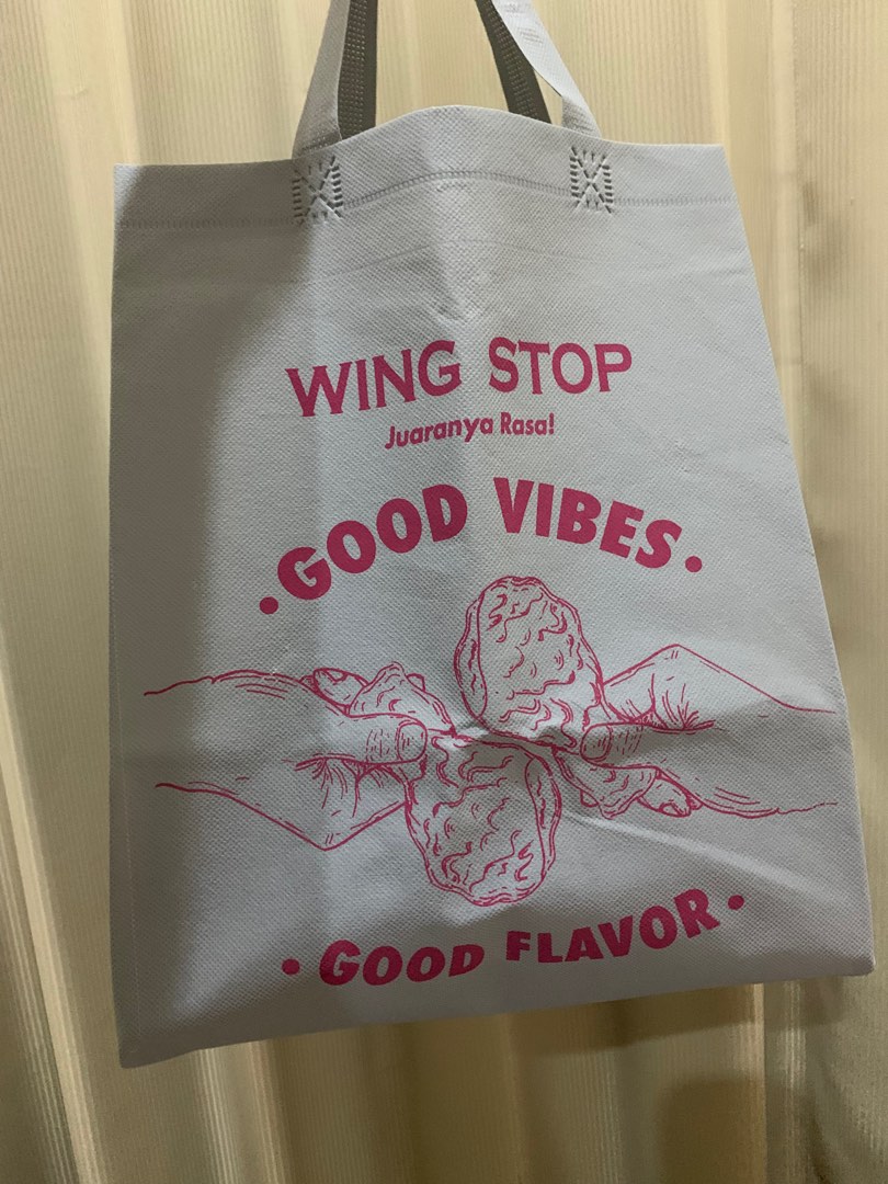 Paper Bag Wingstop, Barang Yang Dicari di Carousell