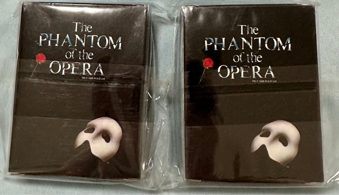 Phantom of the Opera Broadway Memorabilia Keychain, Hobbies & Toys ...