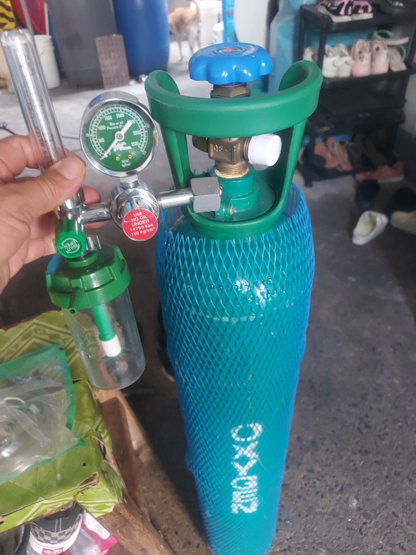 Rush Portable medical oxygen with complete accessories regulator /aqua ...